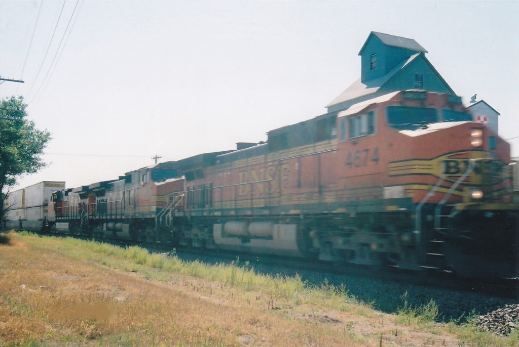 BNSF 4674 West